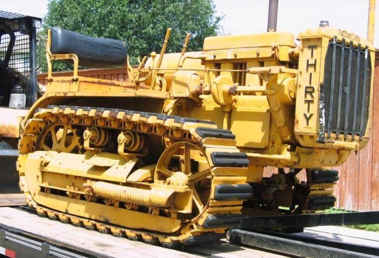 Rejuvenating a 1929 Cat Thirty Crawler Tractor Unearthed in a Texas ...
